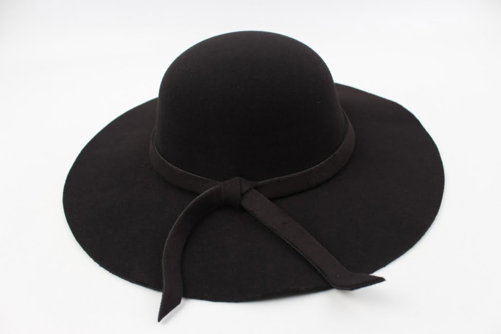 Capelina Prince Negra De Fieltro Paño. - miscellaneousbycaff.com.ar